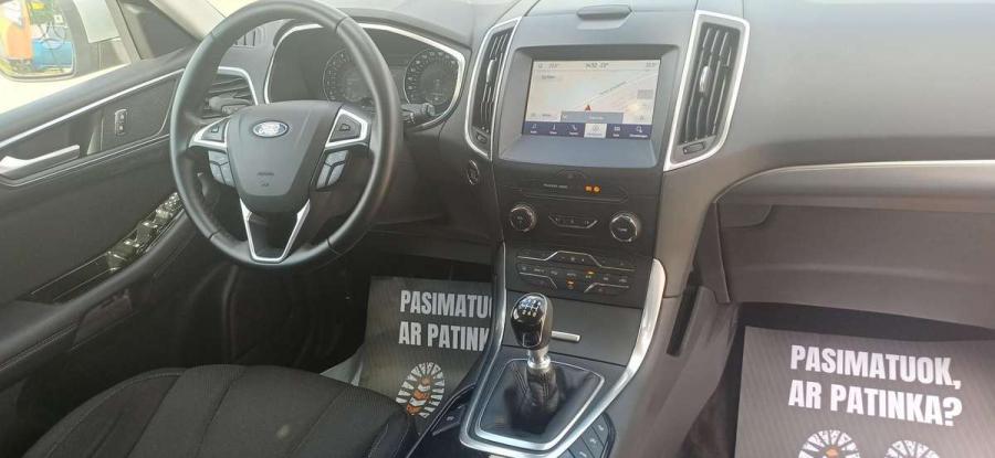 Grey Ford S-Max 2018 in Kaunas, with an engine capacity of 2.00 L and mileage of 292 thousand km for 8349 €, photo 9 on AUTOMOTO.COM.LV