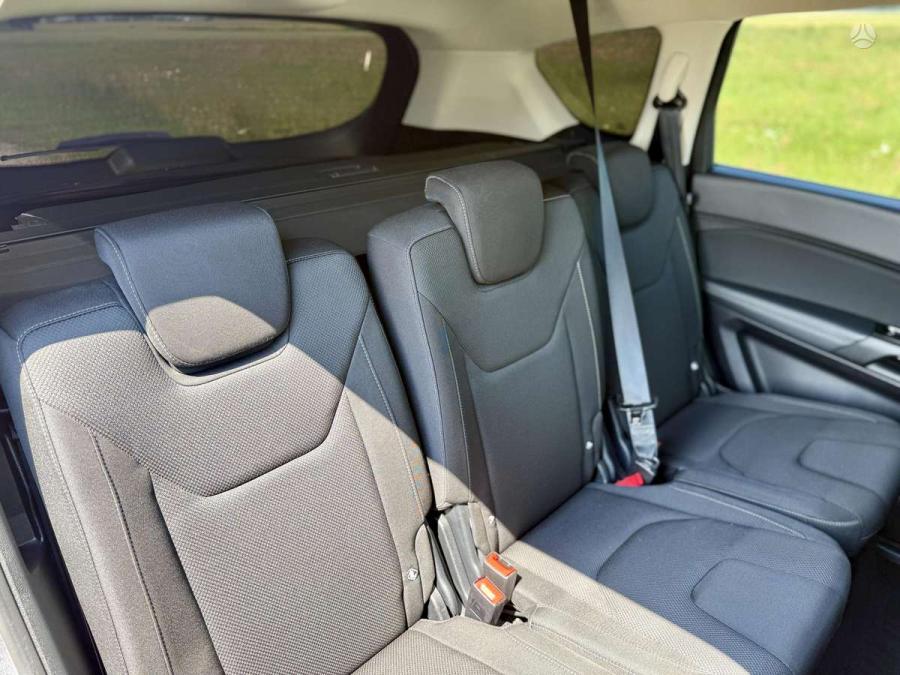 Pelēks Ford S-Max 2018 Vilkaviškis, ar dzinēja tilpumu 2.00 L un nobraukumu 236 tūkst. km par 9200 €, foto 14 vietnē AUTOMOTO.COM.LV