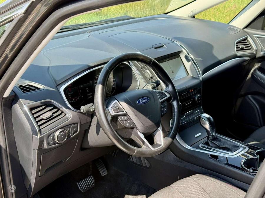 Pelēks Ford S-Max 2018 Vilkaviškis, ar dzinēja tilpumu 2.00 L un nobraukumu 236 tūkst. km par 9200 €, foto 15 vietnē AUTOMOTO.COM.LV
