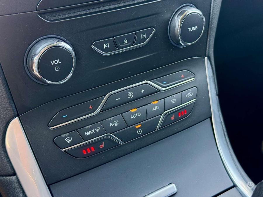 Pelēks Ford S-Max 2018 Vilkaviškis, ar dzinēja tilpumu 2.00 L un nobraukumu 236 tūkst. km par 9200 €, foto 17 vietnē AUTOMOTO.COM.LV