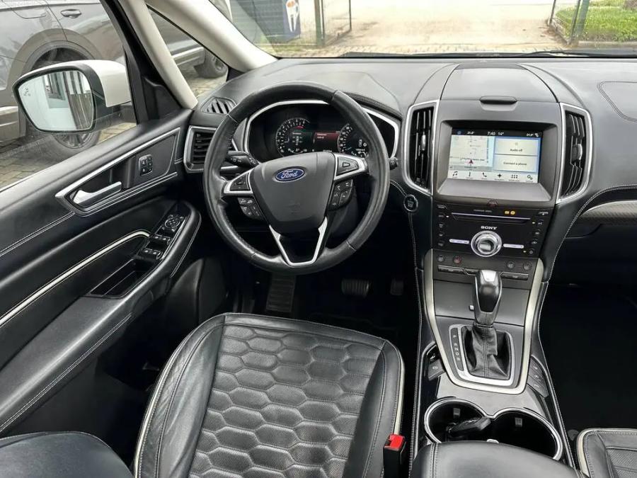 Pelēks Ford S-Max 2018 Talsi, ar dzinēja tilpumu 2.00 L un nobraukumu 357 tūkst. km par 12800 €, foto 12 vietnē AUTOMOTO.COM.LV