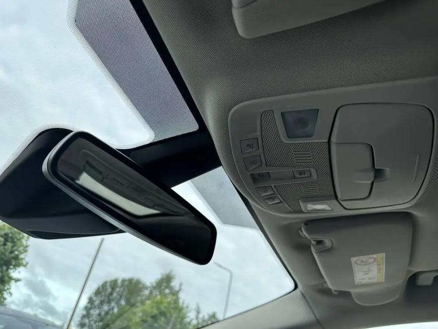 Pelēks Ford S-Max 2018 Talsi, ar dzinēja tilpumu 2.00 L un nobraukumu 357 tūkst. km par 12800 €, foto 23 vietnē AUTOMOTO.COM.LV