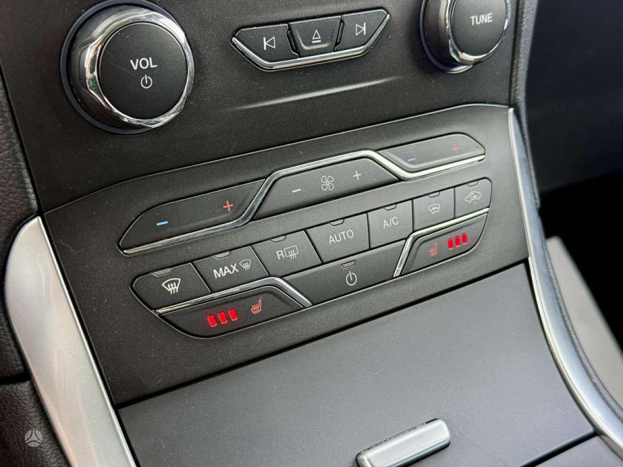 Pelēks Ford S-Max 2018 Šauļi, ar dzinēja tilpumu 2.00 L un nobraukumu 236 tūkst. km par 8900 €, foto 13 vietnē AUTOMOTO.COM.LV
