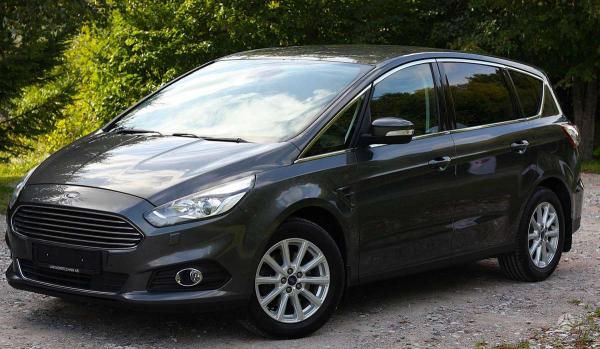 Grey Ford S-Max 2018 in Kretinga, with an engine capacity of 1.50 L and mileage of 162 thousand km for 9499 €, photo 4 on AUTOMOTO.COM.LV