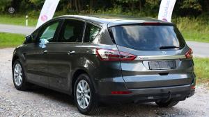 Grey Ford S-Max 2018 in Kretinga, with an engine capacity of 1.50 L and mileage of 162 thousand km for 9499 €, photo 14 on AUTOMOTO.COM.LV