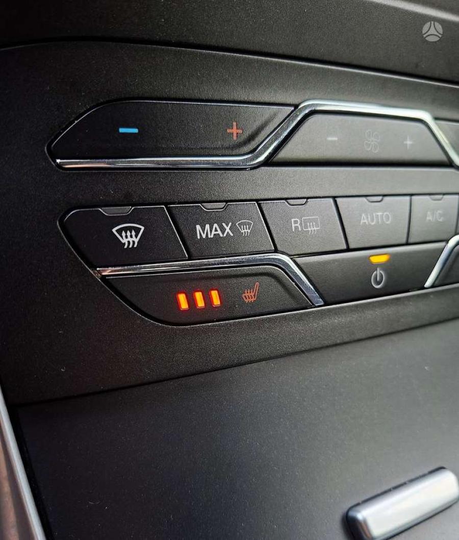 Grey Ford S-Max 2018 in Kretinga, with an engine capacity of 1.50 L and mileage of 162 thousand km for 9499 €, photo 27 on AUTOMOTO.COM.LV