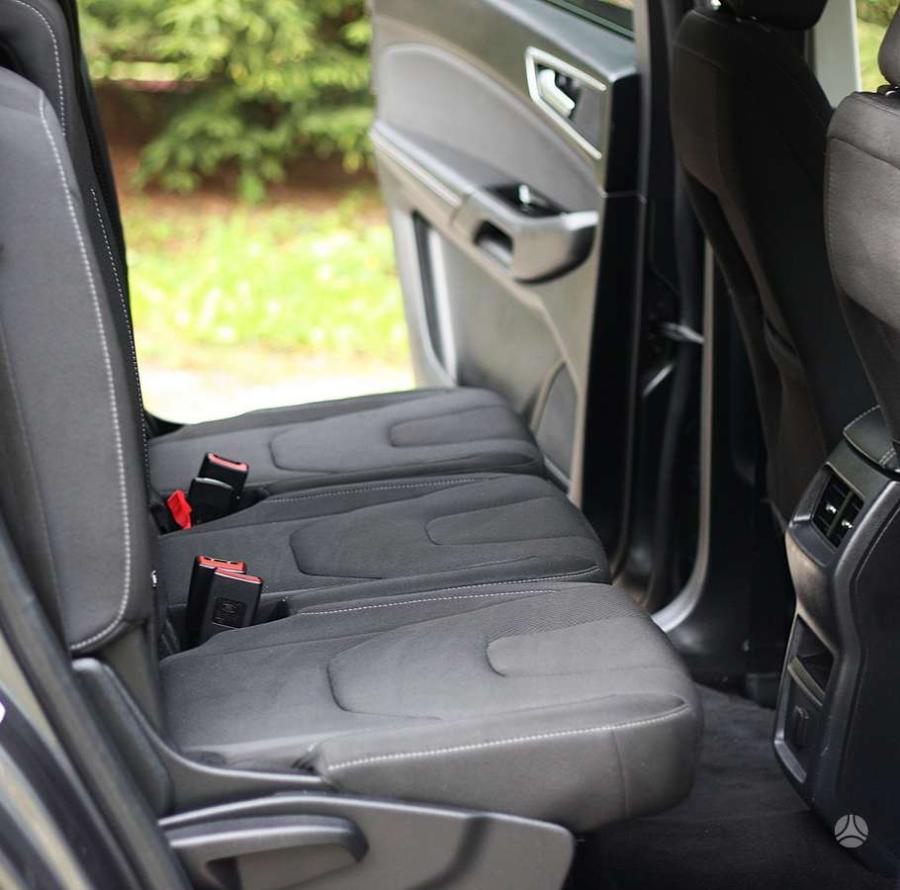 Grey Ford S-Max 2018 in Kretinga, with an engine capacity of 1.50 L and mileage of 162 thousand km for 9499 €, photo 32 on AUTOMOTO.COM.LV