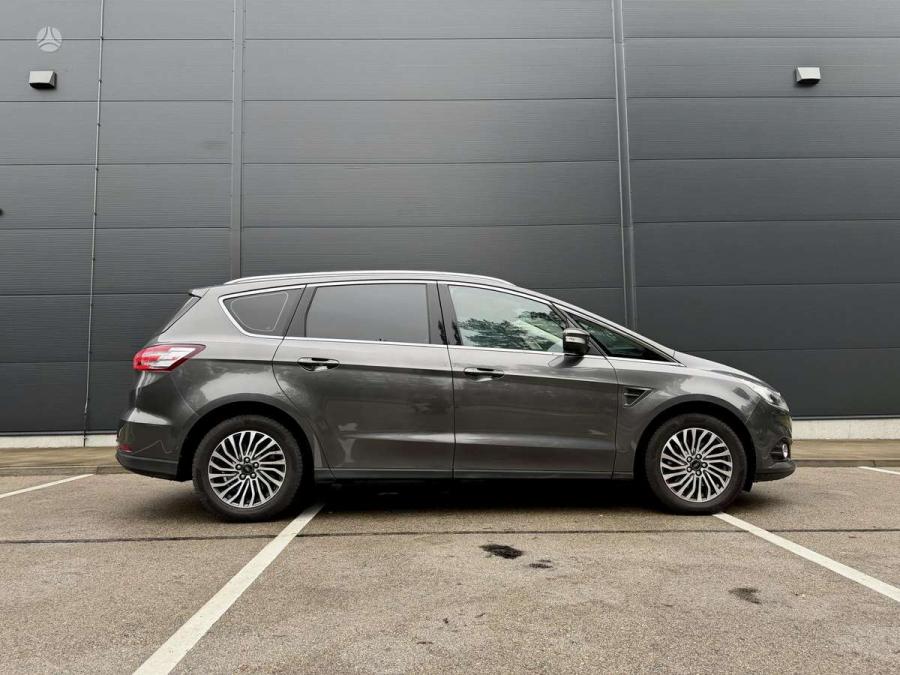 Pelēks Ford S-Max 2019 Rīga, ar dzinēja tilpumu 0.00 L un nobraukumu 320 tūkst. km par 9900 €, foto 6 vietnē AUTOMOTO.COM.LV