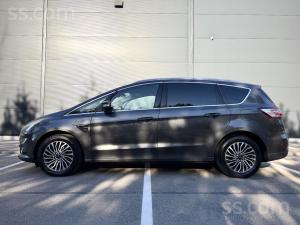 Grey Ford S-Max 2019 in Riga, with an engine capacity of 2.00 L and mileage of 325 thousand km for 8900 €, photo 4 on AUTOMOTO.COM.LV