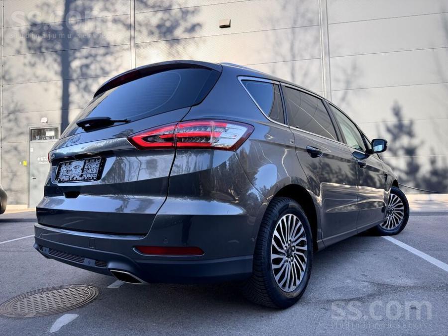 Grey Ford S-Max 2019 in Riga, with an engine capacity of 2.00 L and mileage of 325 thousand km for 8900 €, photo 6 on AUTOMOTO.COM.LV