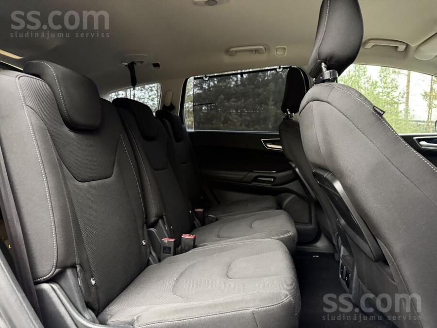Grey Ford S-Max 2019 in Riga, with an engine capacity of 2.00 L and mileage of 325 thousand km for 8900 €, photo 12 on AUTOMOTO.COM.LV
