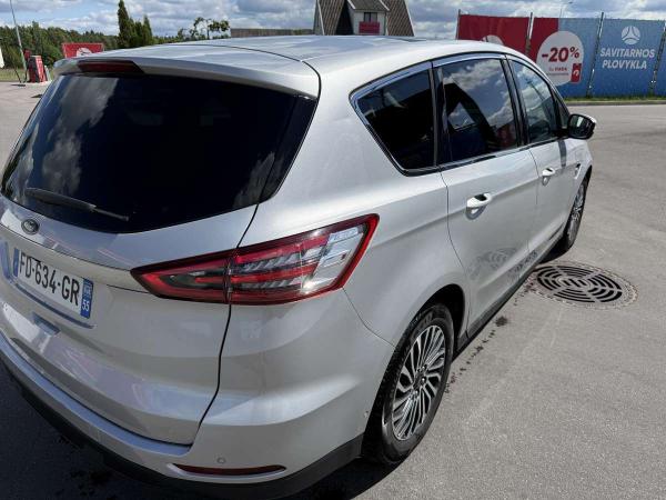 Grey Ford S-Max 2019 in Taurage, with an engine capacity of 2.00 L and mileage of 244 thousand km for 8700 €, photo 5 on AUTOMOTO.COM.LV