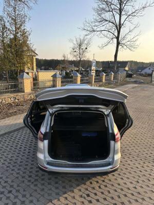 Grey Ford S-Max 2019 in Druskininkai, with an engine capacity of 2.00 L and mileage of 243 thousand km for 9100 €, photo 15 on AUTOMOTO.COM.LV