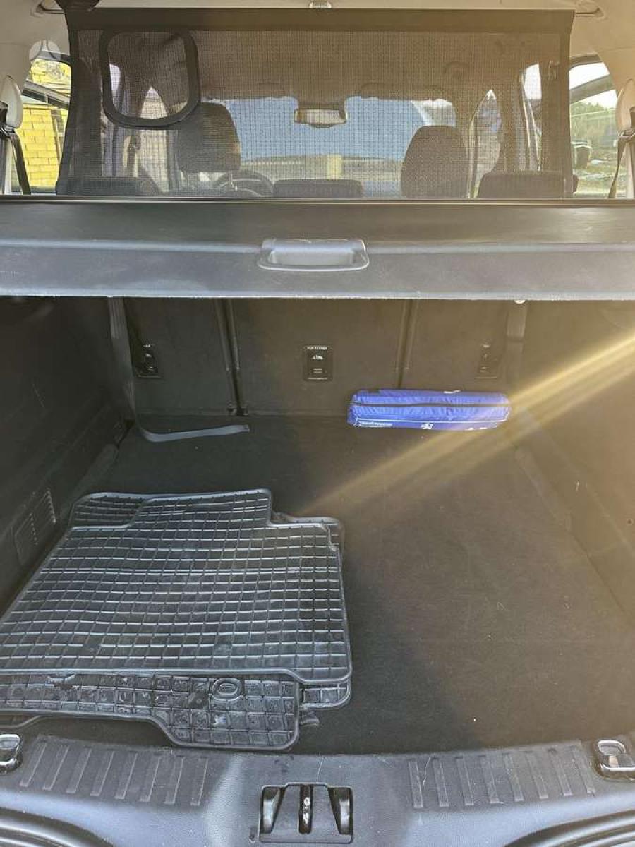 Grey Ford S-Max 2019 in Druskininkai, with an engine capacity of 2.00 L and mileage of 243 thousand km for 9100 €, photo 18 on AUTOMOTO.COM.LV