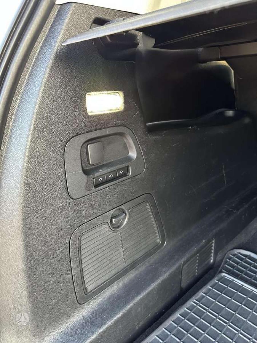 Grey Ford S-Max 2019 in Druskininkai, with an engine capacity of 2.00 L and mileage of 243 thousand km for 9100 €, photo 19 on AUTOMOTO.COM.LV