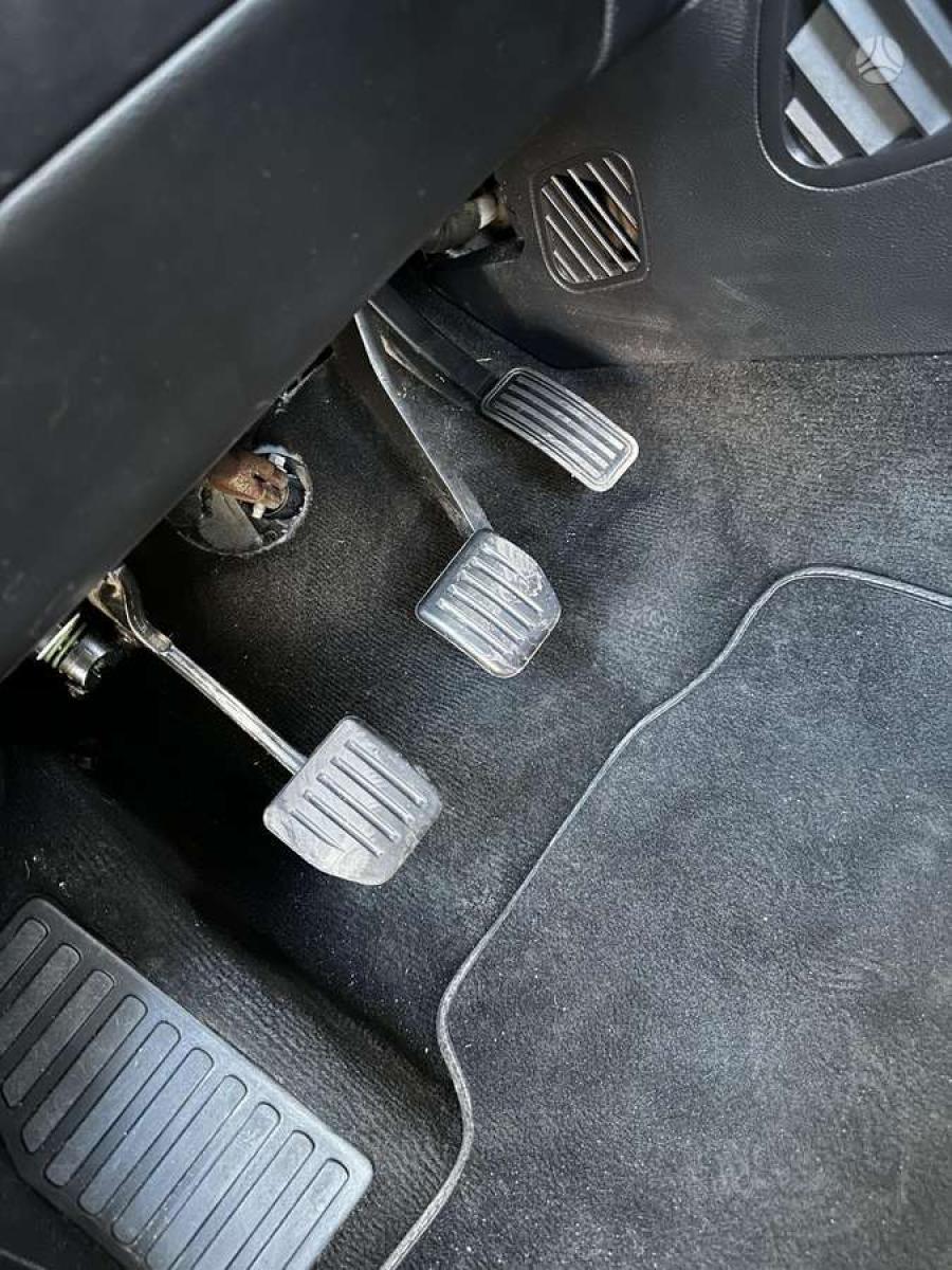 Grey Ford S-Max 2019 in Druskininkai, with an engine capacity of 2.00 L and mileage of 243 thousand km for 9100 €, photo 30 on AUTOMOTO.COM.LV