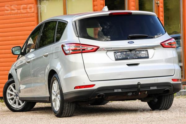 Pelēks Ford S-Max 2020 Tukums, ar dzinēja tilpumu 2.00 L un nobraukumu 191 tūkst. km par 10790 €, foto 4 vietnē AUTOMOTO.COM.LV