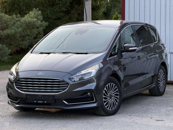 Форд С-Макс 2020 в Укмерге на AUTOMOTO.COM.LV Серый Форд С-Макс 2020 в Укмерге, объемом двигателя 2.00 л и пробегом 140 тыс. км за 10800 €, фото 1 на AUTOMOTO.COM.LV