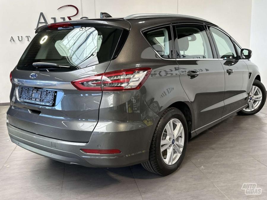 Grey Ford S-Max 2021 in Kaunas, with an engine capacity of 2.00 L and mileage of 72 thousand km for 23892 €, photo 4 on AUTOMOTO.COM.LV