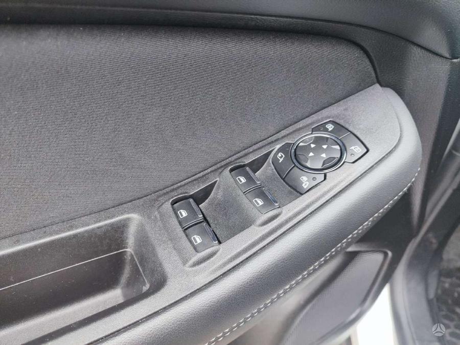 Pelēks Ford S-Max 2021 Viļņa, ar dzinēja tilpumu 0.00 L un nobraukumu 194 tūkst. km par 10900 €, foto 13 vietnē AUTOMOTO.COM.LV