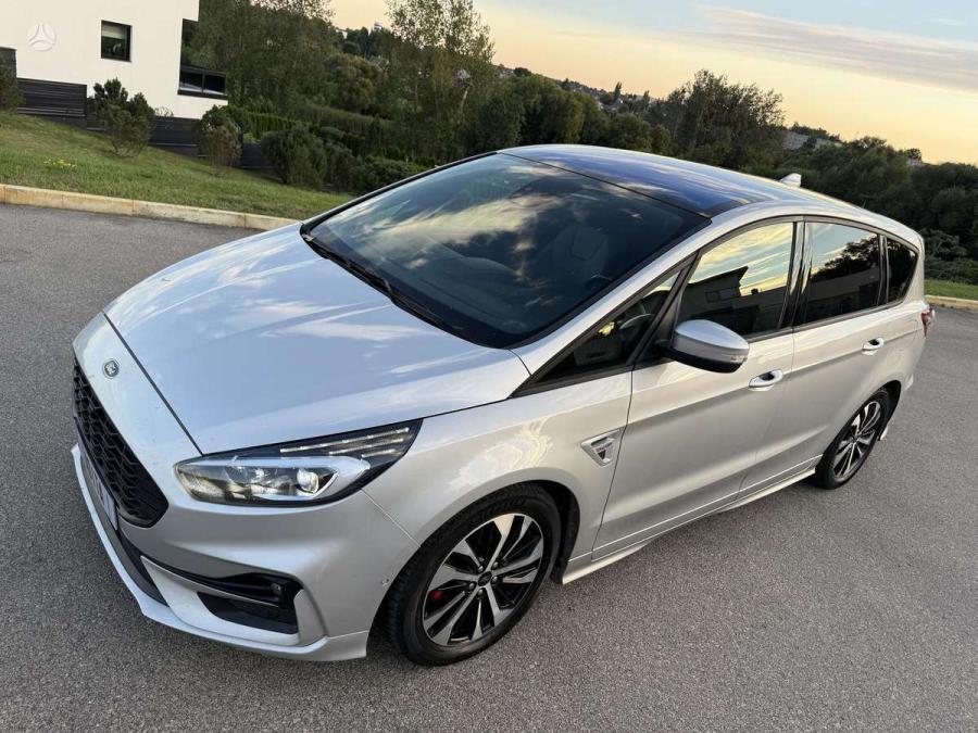 Grey Ford S-Max 2022 in Taurage, with an engine capacity of 2.00 L and mileage of 278 thousand km for 11500 €, photo 3 on AUTOMOTO.COM.LV