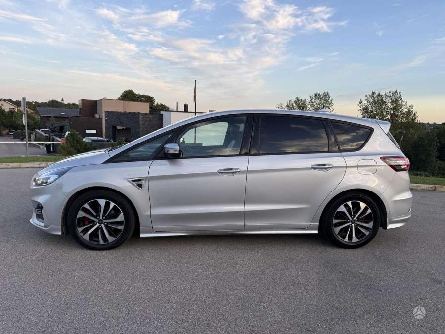Grey Ford S-Max 2022 in Taurage, with an engine capacity of 2.00 L and mileage of 278 thousand km for 11500 €, photo 5 on AUTOMOTO.COM.LV