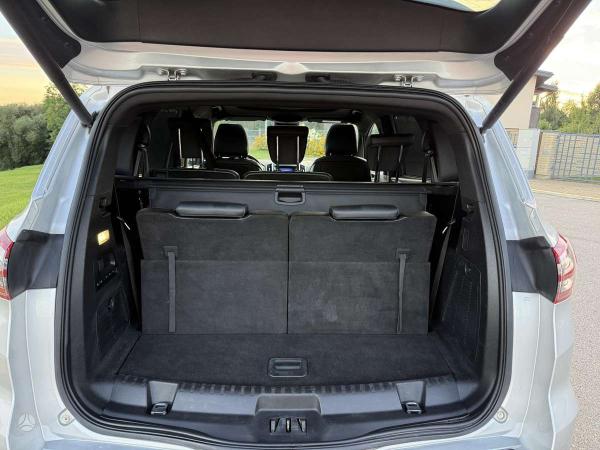 Grey Ford S-Max 2022 in Taurage, with an engine capacity of 2.00 L and mileage of 278 thousand km for 11500 €, photo 7 on AUTOMOTO.COM.LV