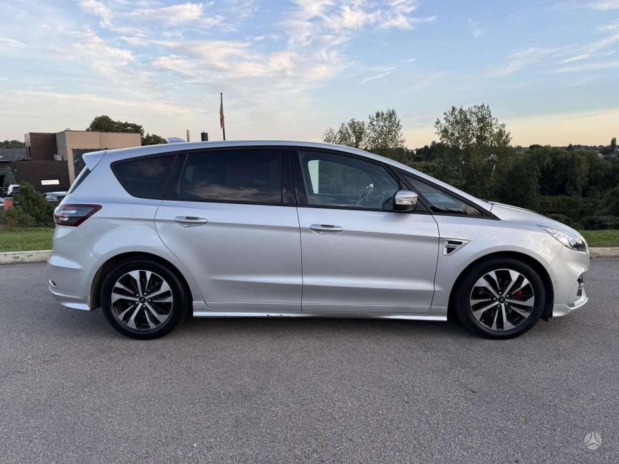 Grey Ford S-Max 2022 in Taurage, with an engine capacity of 2.00 L and mileage of 278 thousand km for 11500 €, photo 12 on AUTOMOTO.COM.LV