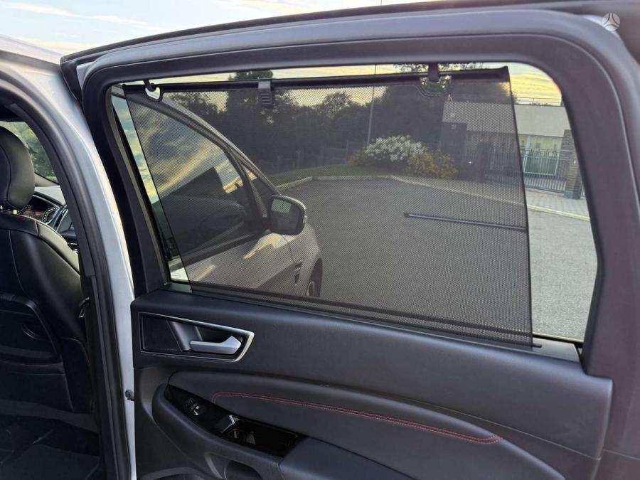 Grey Ford S-Max 2022 in Taurage, with an engine capacity of 2.00 L and mileage of 278 thousand km for 11500 €, photo 34 on AUTOMOTO.COM.LV