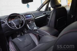 Grey Ford S-Max 2023 in Riga, with an engine capacity of 2.50 L and mileage of 65 thousand km for 18995 €, photo 16 on AUTOMOTO.COM.LV