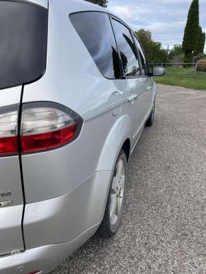 Grey Ford S-Max 2010 in Moletai, with an engine capacity of 2.00 L and mileage of 182 thousand km for 1350 €, photo 10 on AUTOMOTO.COM.LV