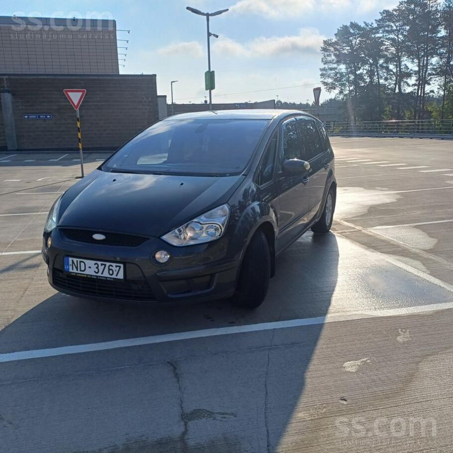Grey Ford S-Max 2008 in Riga, with an engine capacity of 2.00 L and mileage of 369 thousand km for 2250 €, photo 3 on AUTOMOTO.COM.LV