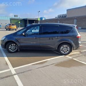 Grey Ford S-Max 2008 in Riga, with an engine capacity of 2.00 L and mileage of 369 thousand km for 2250 €, photo 5 on AUTOMOTO.COM.LV