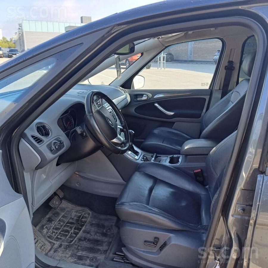 Grey Ford S-Max 2008 in Riga, with an engine capacity of 2.00 L and mileage of 369 thousand km for 2250 €, photo 10 on AUTOMOTO.COM.LV
