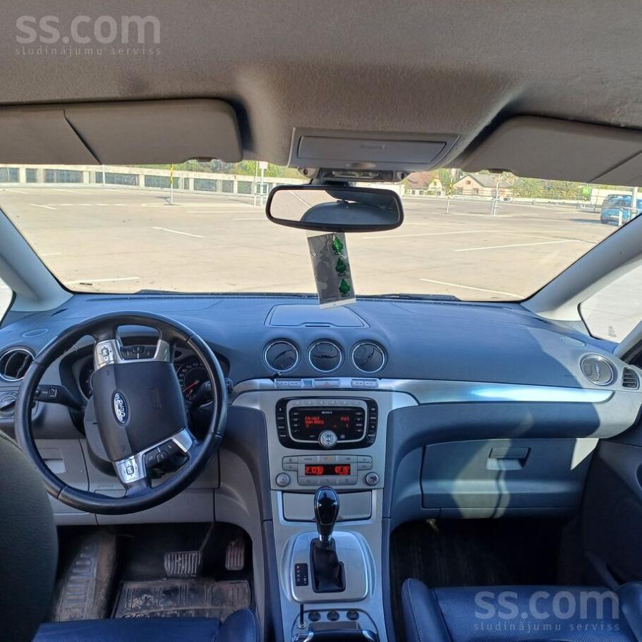 Grey Ford S-Max 2008 in Riga, with an engine capacity of 2.00 L and mileage of 369 thousand km for 2250 €, photo 11 on AUTOMOTO.COM.LV