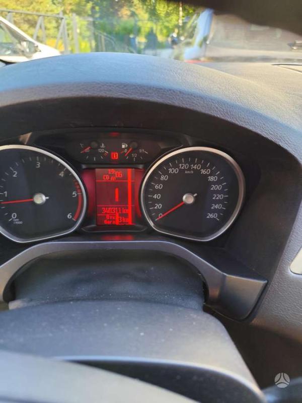 Pelēks Ford S-Max 2007 Viļņa, ar dzinēja tilpumu 2.00 L un nobraukumu 340 tūkst. km par 1400 €, foto 8 vietnē AUTOMOTO.COM.LV
