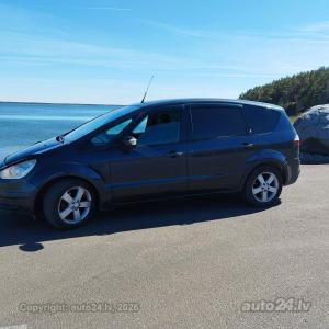 Pelēks Ford S-Max 2006 Tallina, ar dzinēja tilpumu 1.80 L un nobraukumu 270 tūkst. km par 1700 €, foto 4 vietnē AUTOMOTO.COM.LV