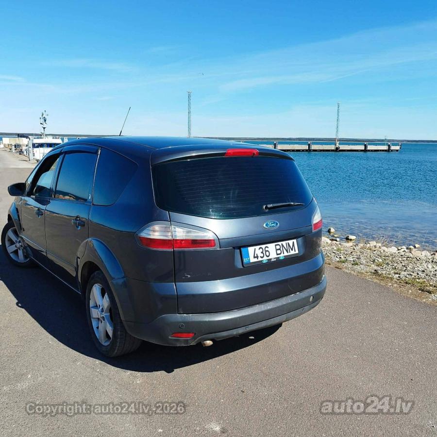 Pelēks Ford S-Max 2006 Tallina, ar dzinēja tilpumu 1.80 L un nobraukumu 270 tūkst. km par 1700 €, foto 5 vietnē AUTOMOTO.COM.LV