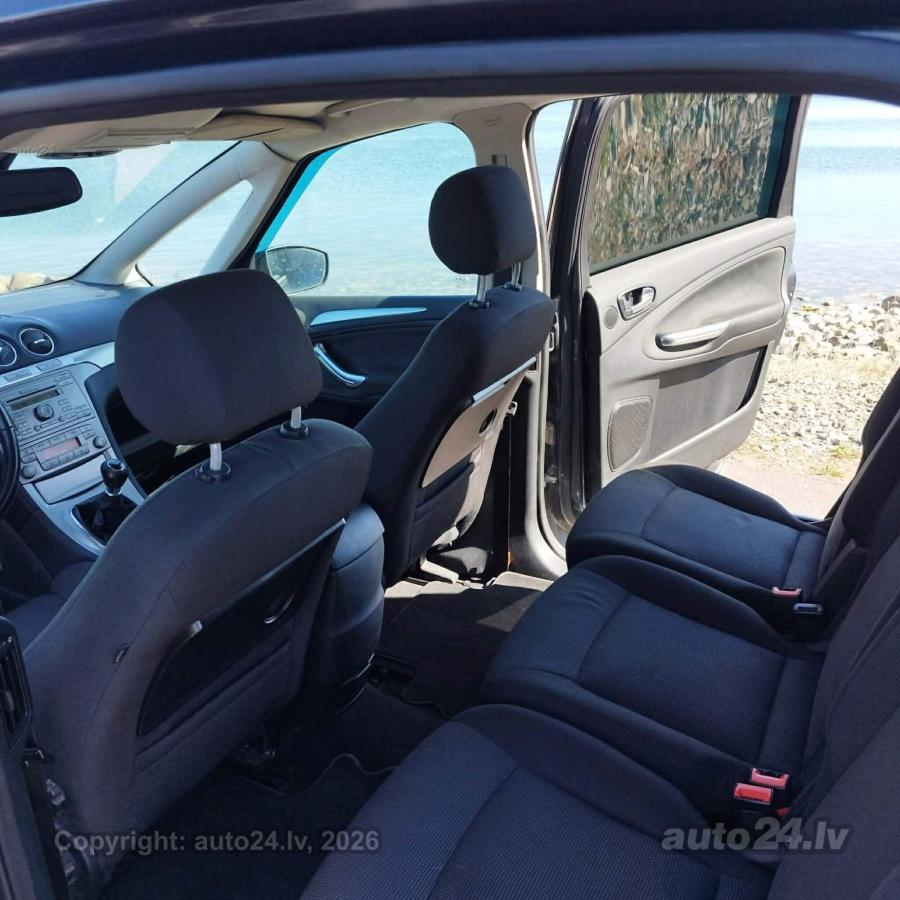 Pelēks Ford S-Max 2006 Tallina, ar dzinēja tilpumu 1.80 L un nobraukumu 270 tūkst. km par 1700 €, foto 8 vietnē AUTOMOTO.COM.LV