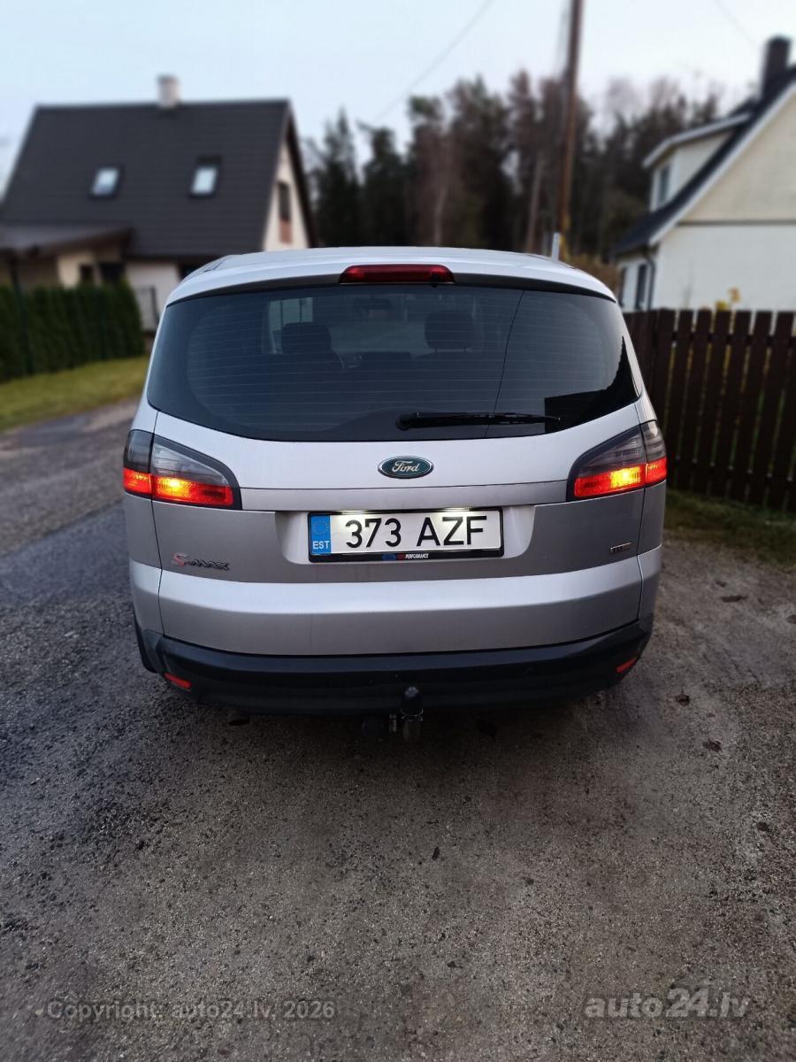 Pelēks Ford S-Max 2006 Tartu, ar dzinēja tilpumu 2.00 L un nobraukumu 383 tūkst. km par 999 €, foto 7 vietnē AUTOMOTO.COM.LV