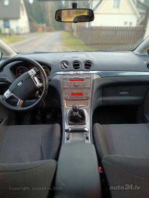 Pelēks Ford S-Max 2006 Tartu, ar dzinēja tilpumu 2.00 L un nobraukumu 383 tūkst. km par 999 €, foto 9 vietnē AUTOMOTO.COM.LV
