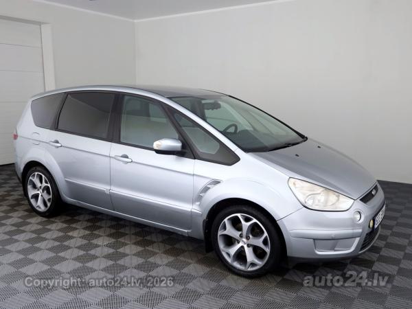 Grey Ford S-Max 2006 in Tallinn, with an engine capacity of 1.80 L and mileage of 278 thousand km for 1599 €, photo 1 on AUTOMOTO.COM.LV