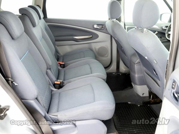 Grey Ford S-Max 2006 in Tallinn, with an engine capacity of 1.80 L and mileage of 278 thousand km for 1599 €, photo 7 on AUTOMOTO.COM.LV
