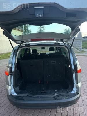 Pelēks Ford S-Max 2006 Liepāja, ar dzinēja tilpumu 2.00 L un nobraukumu 384 tūkst. km par 1700 €, foto 8 vietnē AUTOMOTO.COM.LV