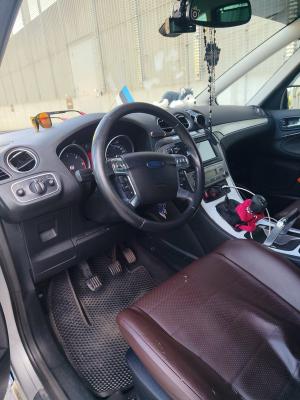 Pelēks Ford S-Max 2006 Tallina, ar dzinēja tilpumu 0.00 L un nobraukumu 335 tūkst. km par 2650 €, foto 9 vietnē AUTOMOTO.COM.LV