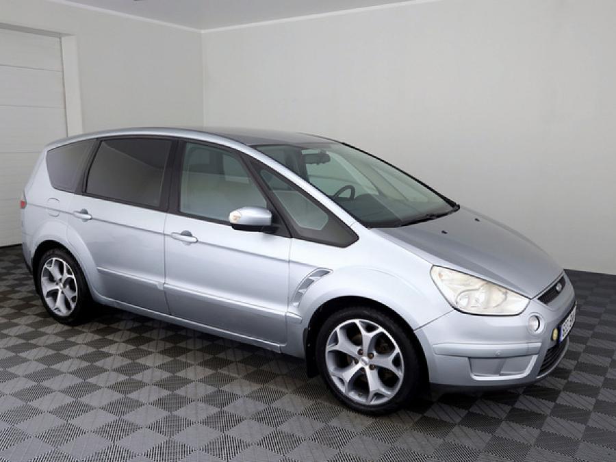 Grey Ford S-Max 2006 in Tallinn, with an engine capacity of 1.80 L and mileage of 278 thousand km for 1599 €, photo 1 on AUTOMOTO.COM.LV