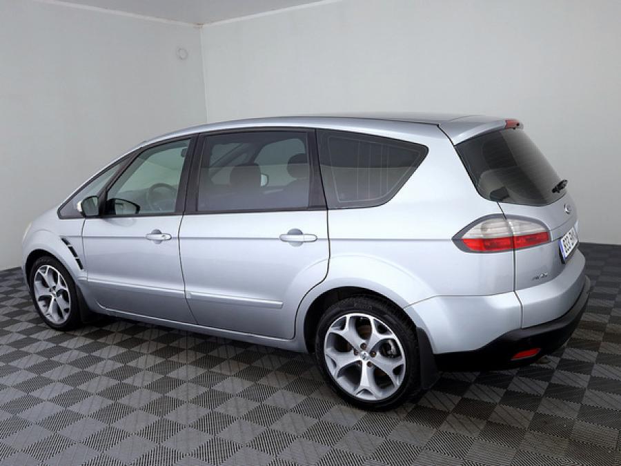 Grey Ford S-Max 2006 in Tallinn, with an engine capacity of 1.80 L and mileage of 278 thousand km for 1599 €, photo 5 on AUTOMOTO.COM.LV