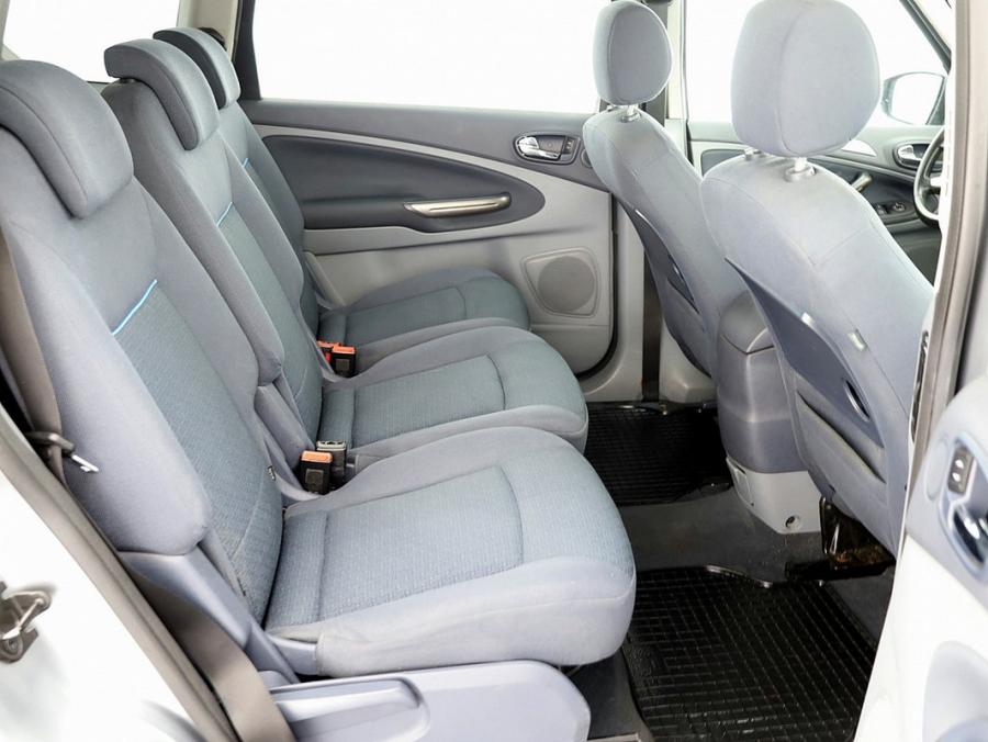 Grey Ford S-Max 2006 in Tallinn, with an engine capacity of 1.80 L and mileage of 278 thousand km for 1599 €, photo 15 on AUTOMOTO.COM.LV