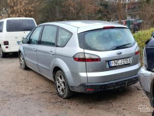 Pelēks Ford S-Max 2007 Kauņa, ar dzinēja tilpumu 1.80 L un nobraukumu 365 tūkst. km par 1399 €, foto 6 vietnē AUTOMOTO.COM.LV