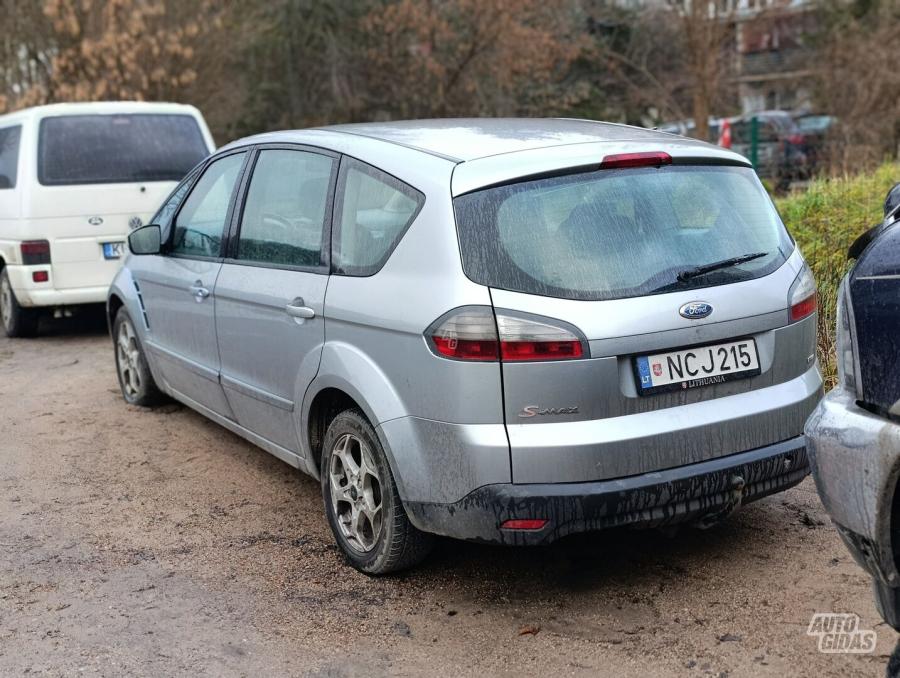 Pelēks Ford S-Max 2007 Kauņa, ar dzinēja tilpumu 1.80 L un nobraukumu 365 tūkst. km par 1399 €, foto 6 vietnē AUTOMOTO.COM.LV